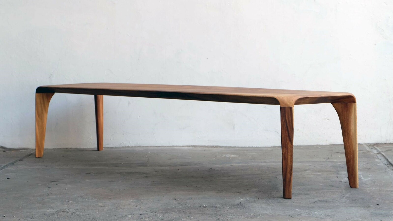 INDO CLASSIC WOODEN TABLE